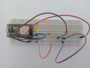 Piloter deux LEDs par la carte ESP32
