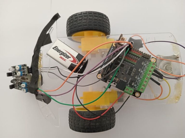 Micro:bit Line follower robot