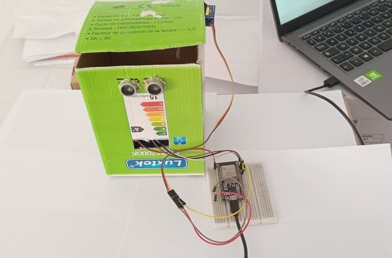 Smart Trash Bin Using an ESP32 Board